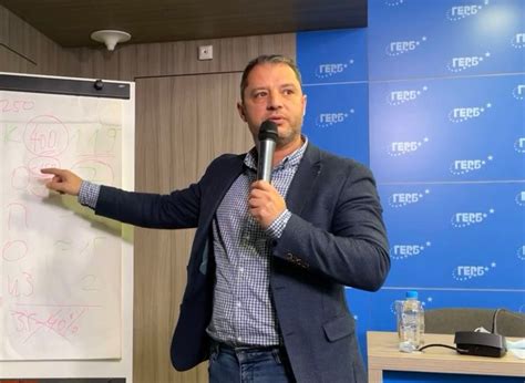 Делян Добрев показа ГРАФИКИ с които изобличи голям селски тарикатлък на ПП с цените на газа и