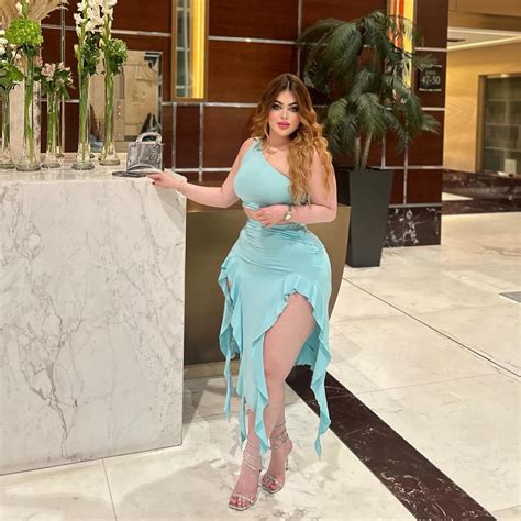 ‎لميس عڤون ️lamisse Aggoune‎ 🦋🦋 Instagram