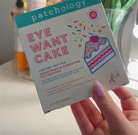 Patchology Eye Want Cake Limited Edition Smoothing And Hydrating Eye