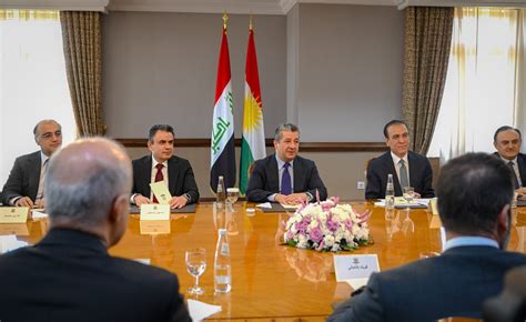 سەرۆکی حکومەت سەرپەرشتیی کۆبوونەوەیەکی تایبەت بە هەوڵەکانی دابینکردنی مووچەی مووچەخۆرانی هەرێمی