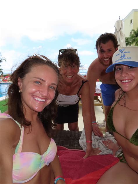 Daniella Bruce Daniella Bruce Added A New Photo