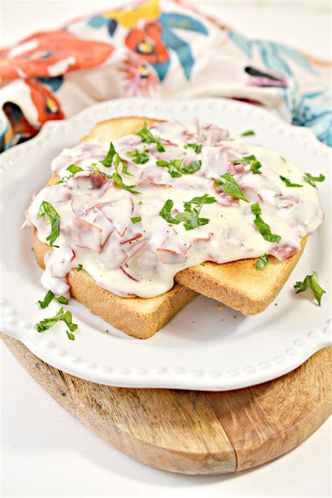 Creamed Chipped Beef On Toast Cheekykitchen