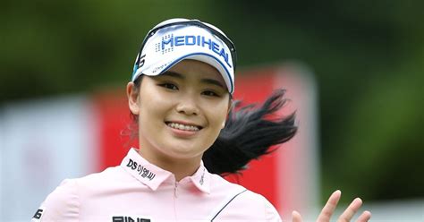 인사하는 이다연