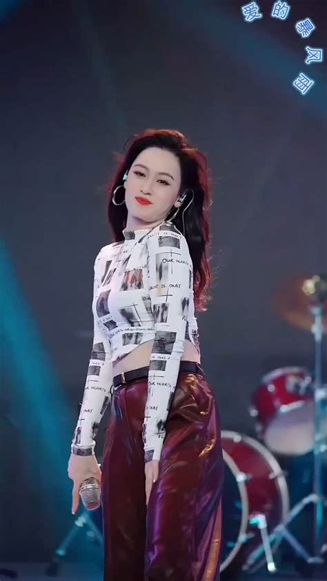 唐艺tangyi Tangyiofficial • Instagram Photos And Videos