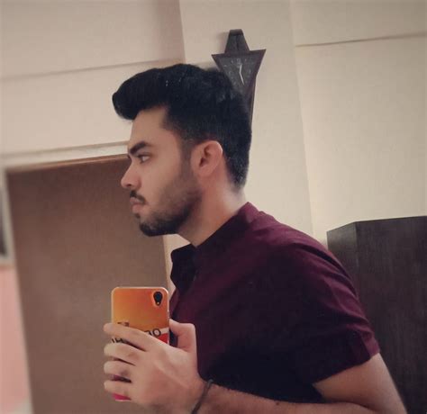 About Akshat Khurana Medium