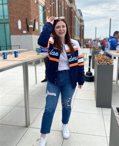 10 Stylish Outfit Ideas To Wear To A Hockey Game For Women — Nikki Lo