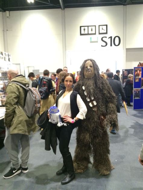 Princess Leia And Chewbacca Cosplay