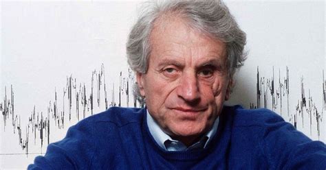 100 Años De Iannis Xenakis Su Asombrosa Vida Merece Un Concierto