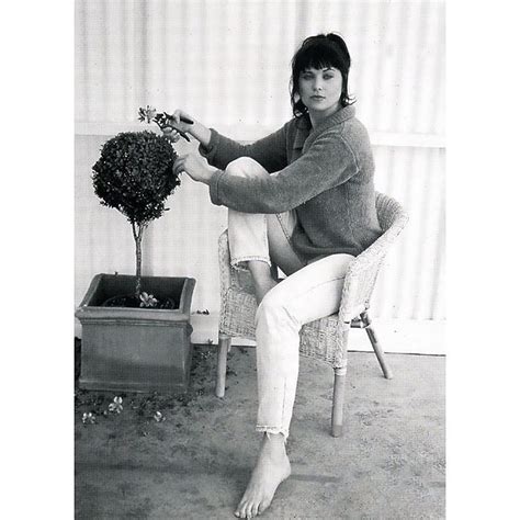 Lucy Lawlesss Feet