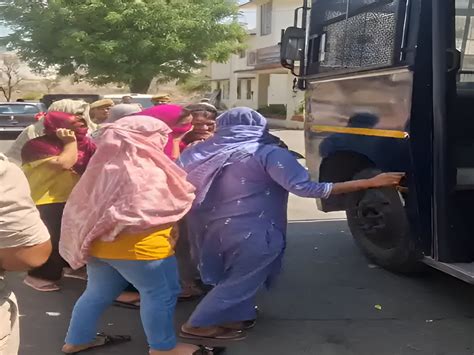 Sex Racket Busted In Udaipurs Vaidehi Vihar 11 Women And Key Pimp Arrested In Police Sting