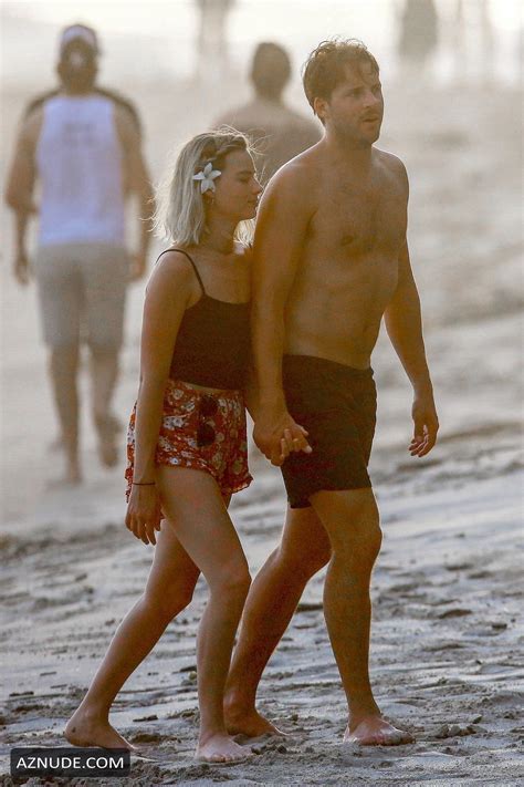 Margot Robbie Sexy On A Vacation With Her Husband In Costa Rica Aznude