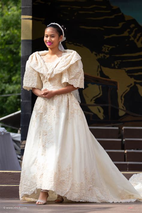 Traditional Philippine Fashion