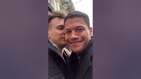 парни геи Youtube