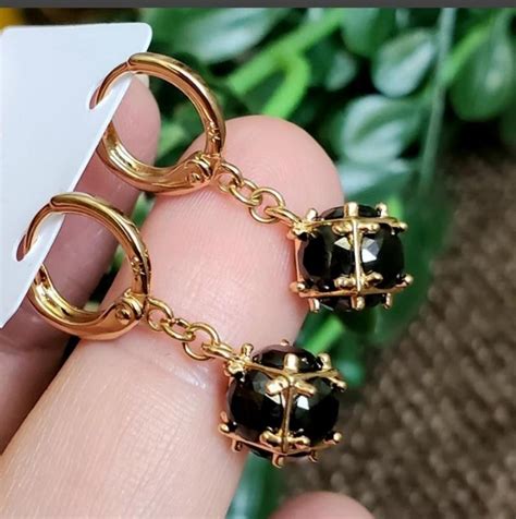 Сережки з медичного золота — ціна 130 грн у каталозі Сережки Купити аксесуари за доступною ціною