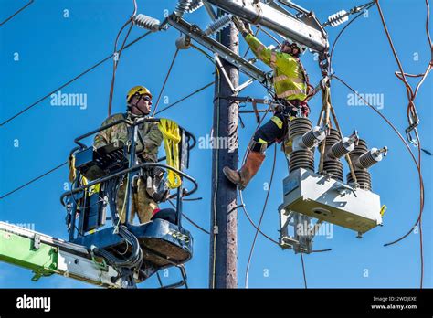 Electricity Power Line Installation Stock Photo Alamy