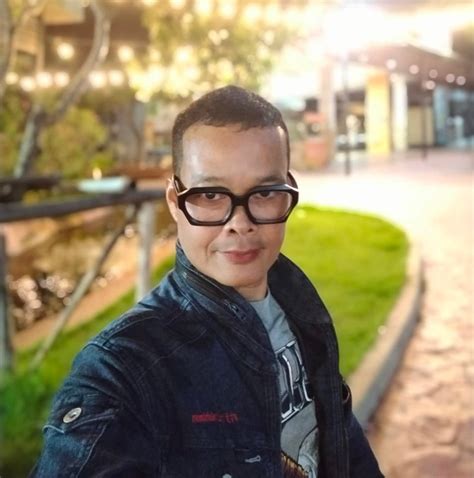 คนดังนั่งเคลียร์ “ช่อ พรรณิการ์” ยกหูฮุนเซน คิดว่าจะเคลียร์ได้ ไม่จบ อนุทิน ไปน้ำยืน บริหาร