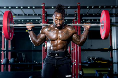 How To Do Plié Squats Perfectly For Maximum Muscle Activation Dmoose