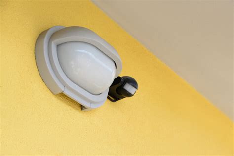 How To Trick A Motion Sensor To Stay On Or Off LampHQ