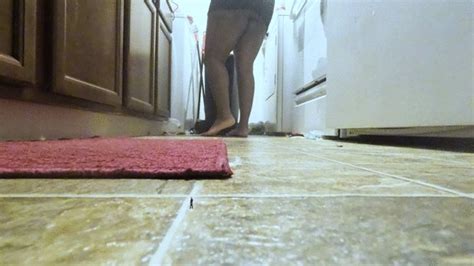 Anxious Teenie Tries To Ask Giantess Out On Date GoddessMXDominion Clips4sale