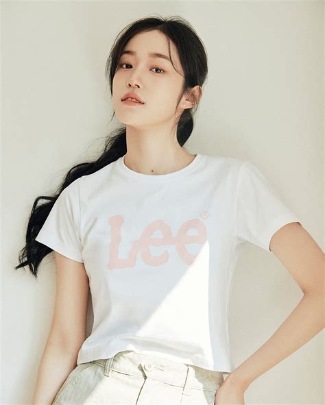 노윤서 리lee와 청량한 여름 데님 화보 공개