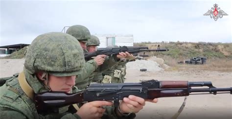 Мобилизованные приступили к огневой подготовке в Амурской области