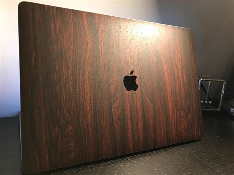 Late Macbook Pro Space Gray With Touch Bar And A Dbrand Mahogany Skin An Absolutely