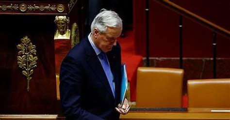 개정 프랑스의 혁명적 사회주의자가 말한다 바르니에 정부가 붕괴한 지금 거리 시위와 파업에 주목하라” 노동자 연대