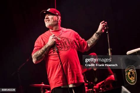 Everlast Musician Photos And Premium High Res Pictures Getty Images