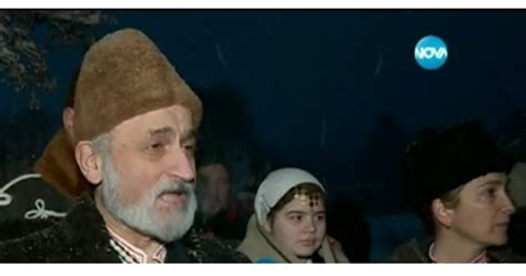 Стотици се събраха в Калофер за легендарното мъжко хоро Видео