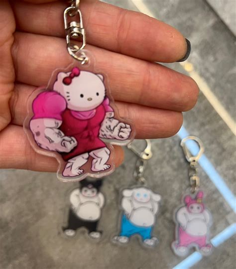 인싸템 키치 귀여운 헬창 키티 비만 뚱뚱이 마멜 시나모롤 아크릴 키링 우정 생일 선물 에이블리