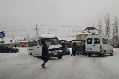 Житель просит произвести подсыпку на дорогах в жилмассиве Ак Орго фото