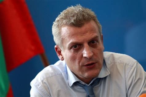 Москов Може да спра поръчката за отпечатъците