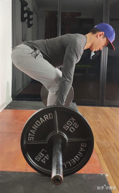 传统硬拉vs直腿硬拉vs罗马尼亚硬拉 知乎