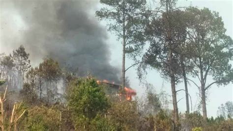 မင်းတပ်တွင် လူမနေသည့်အိမ်များကို စစ်တပ်က မီးရှို့၊ နေအိမ် ၈၀ နီးပါး ပျက်စီး