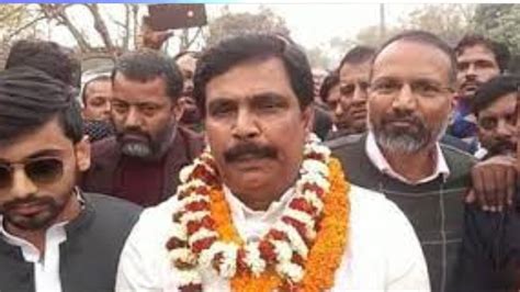 Anand Mohan জল থক মকত পলন খন অভযকত আননদ মহন তবর বরধত IAS আধকরকদর