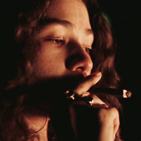 Rue Euphoria Aesthetic Weed Zendaya Smoking Cigarette