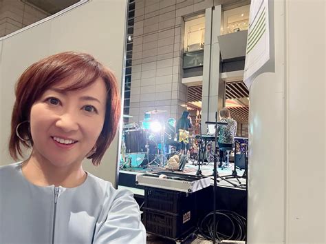 新宿パークタワーで2日間に渡って開催された「新宿パークタワー ミュージックフェス2024」のmcを務めさせていただきました。 西新宿のシンボル