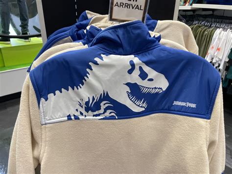 New Uni Vrs ‘jurassic World Apparel Arrives At Universal Orlando