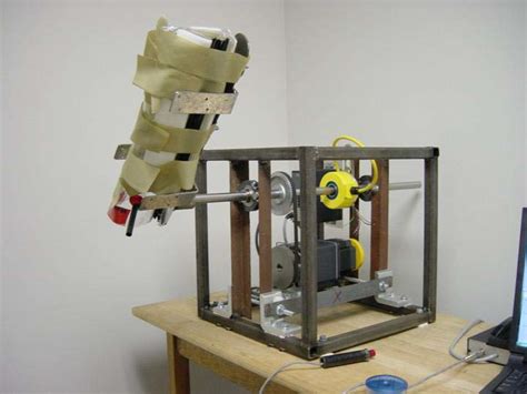 Second Generation Proprioception Device Operator Pc Is On The Right Download Scientific