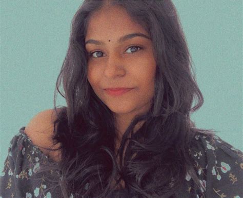 Nirujacolin • Instagram Photos And Videos