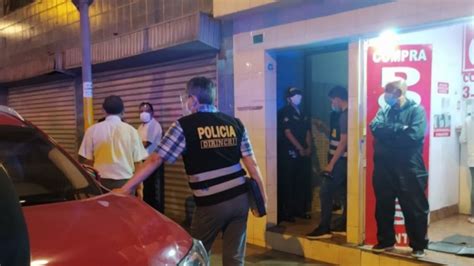 Prostituci N Calles De Lince Cercado De Lima Y Ate Est N Tomadas Por Trabajadoras Sexuales