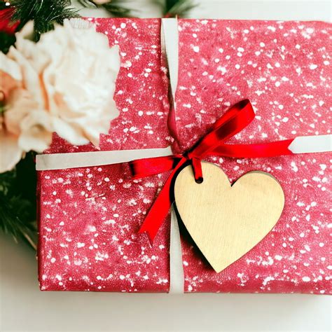 Заготовка за декорация във формата на сърце изработена от естествено дърво 4мм 70х70мм Emag Bg