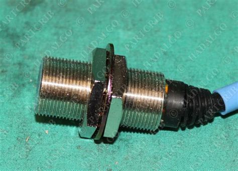 Keyence Ev 18m Proximity Switch Sensor Oem Japan