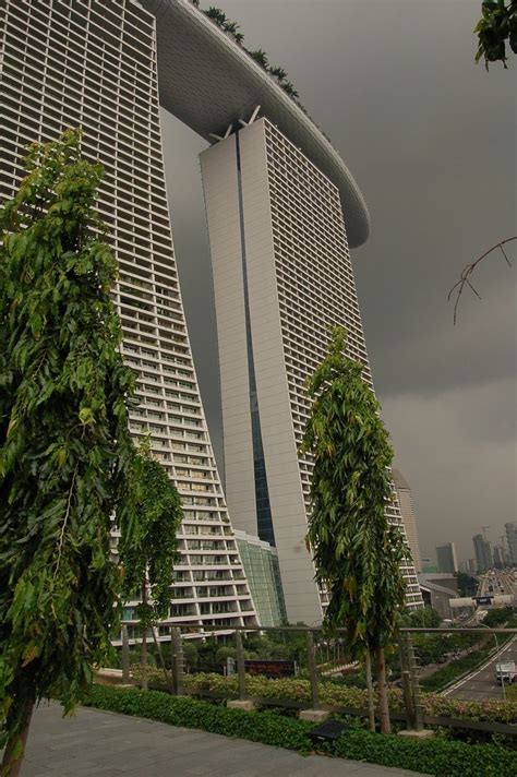 Singapore A Modern Oasis In Southeast Asia Futuristisk Arkitektur Paisajes Bali