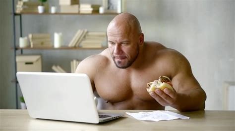 качок за компом Создать мем Meme