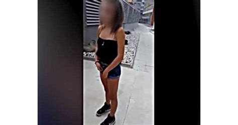 Ученици се млатят заради гаджета