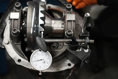 How To Use A Dial Indicator Yukon Gear And Axle