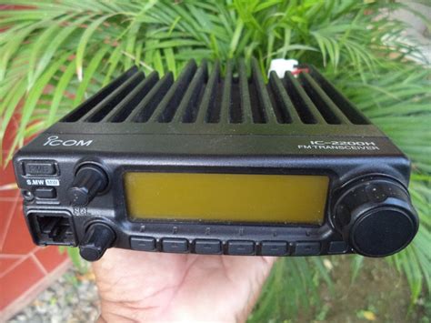 MEDAN RADIO Icom IC 2200H Terjual