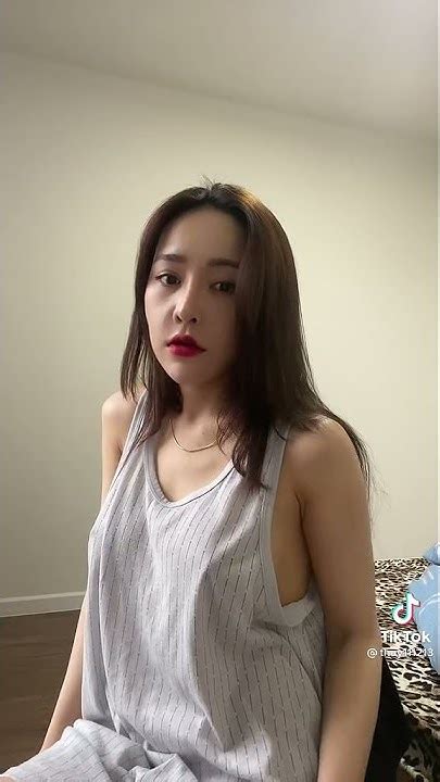 Hot Girl Thả Rông Xinh Youtube