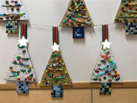 ひも通しのクリスマスツリー せいさくっと
